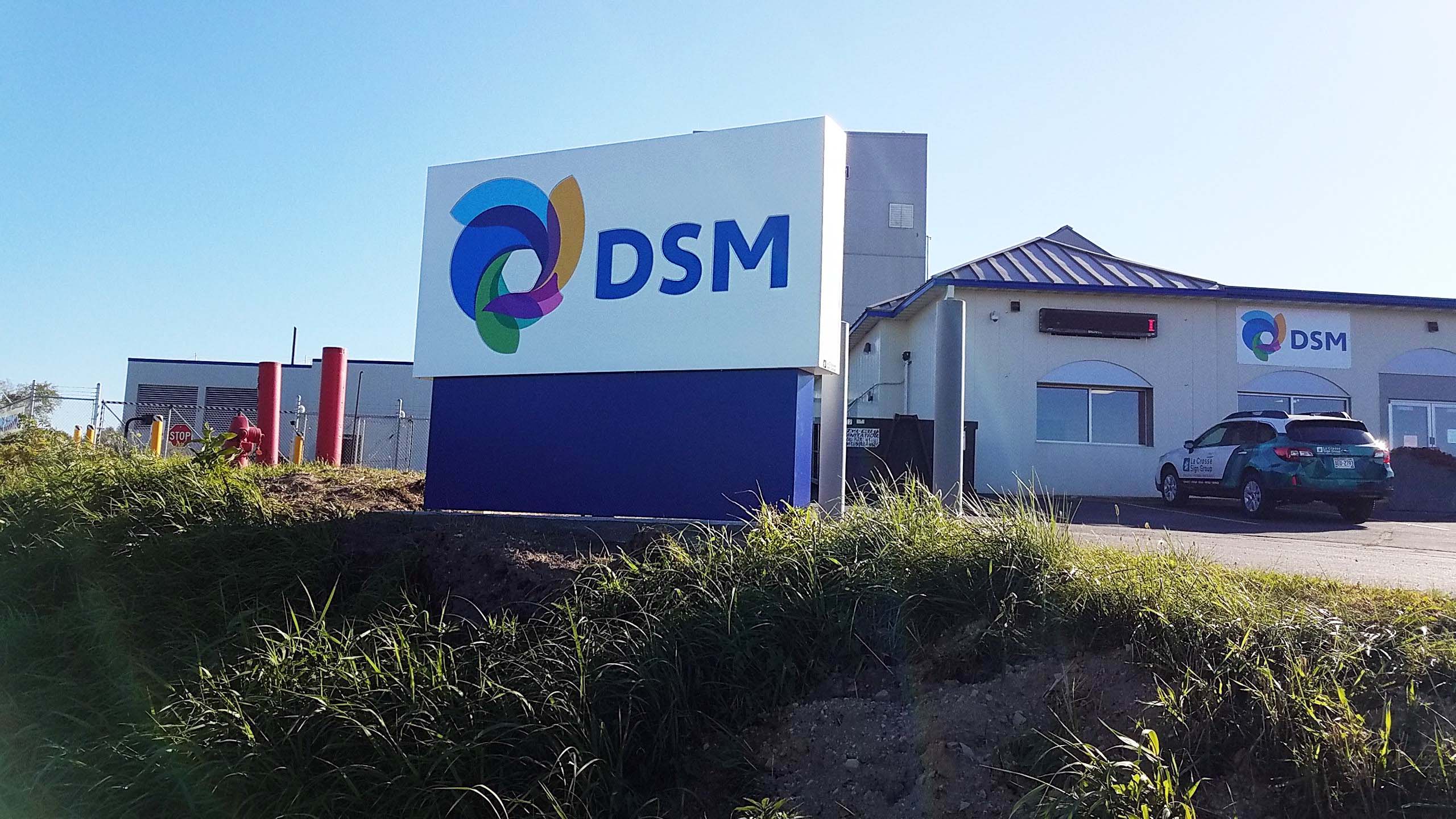 DSM Nutritional Products Sign Project | La Crosse Sign Group